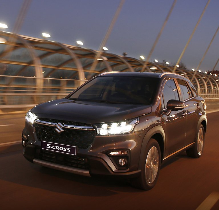 Persbericht Suzuki introduceert S-Cross Full Hybrid | Suzuki Auto